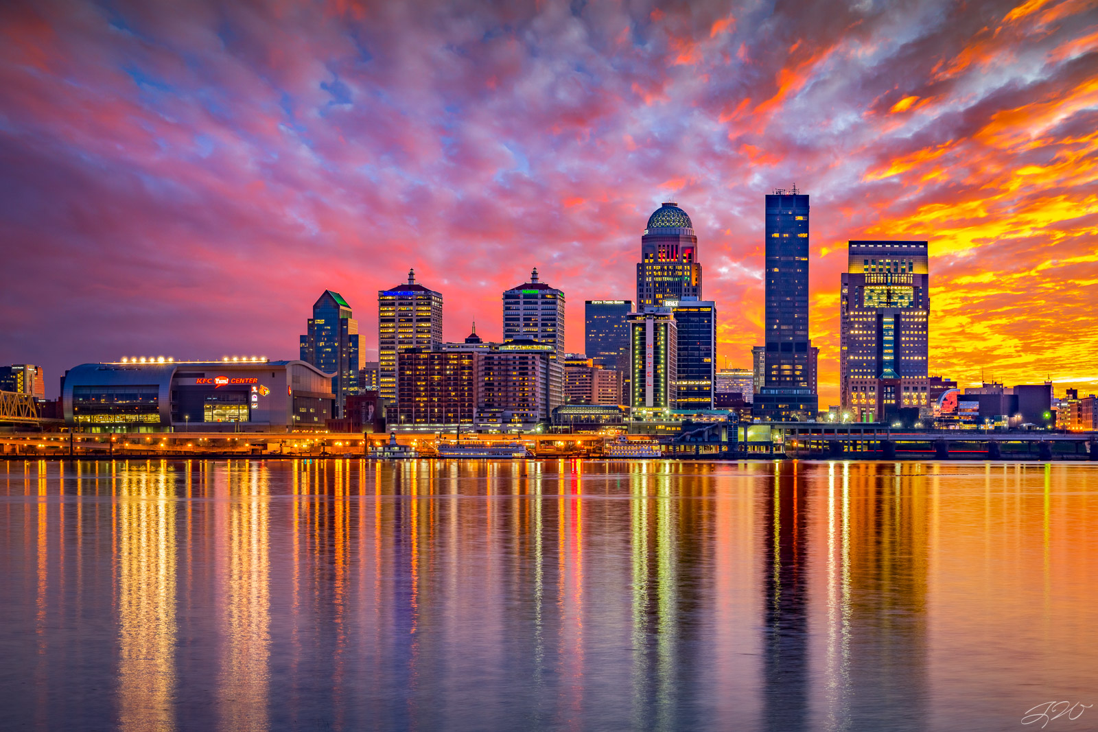 The Louisville Skyline Sunset Louisville Kentucky Jared Weber The Louisville Skyline Sunset Louisville Kentucky Jared Weber